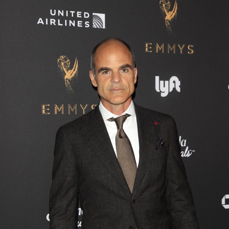 Michael Kelly: Career, Personal Life, and Net Worth of a Talented Actor ...